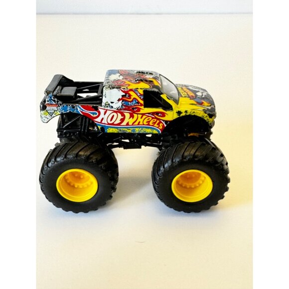 Monster Jam | Toys | Monster Jam Team Hot Wheels Firestorm 64 Scale ...